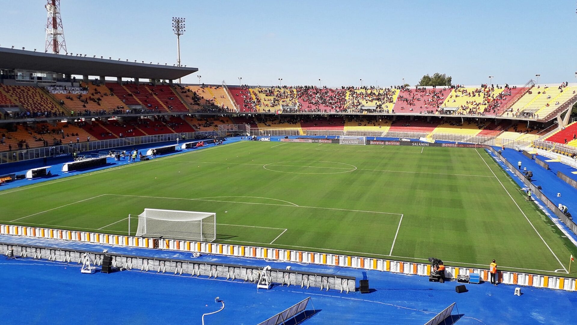 Stadio Lecce ritrova la Serie A, nuova trasferta per i tifosi salernitani
